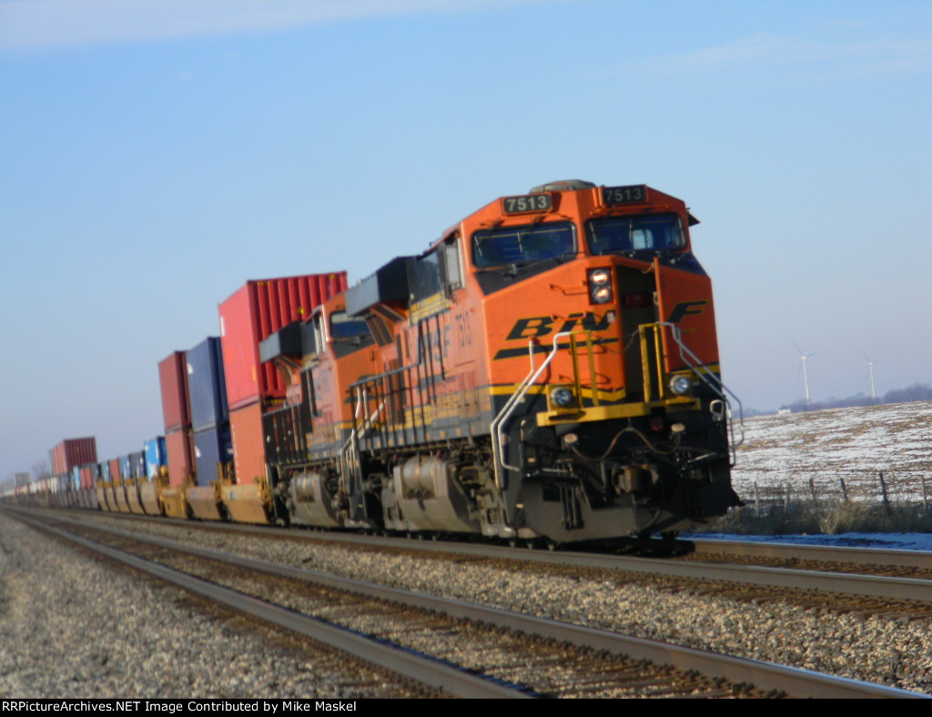 BNSF 7513